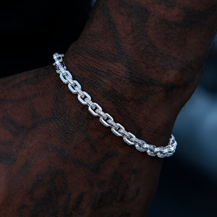 Iced Out Box Chain Bracelet – Glitter